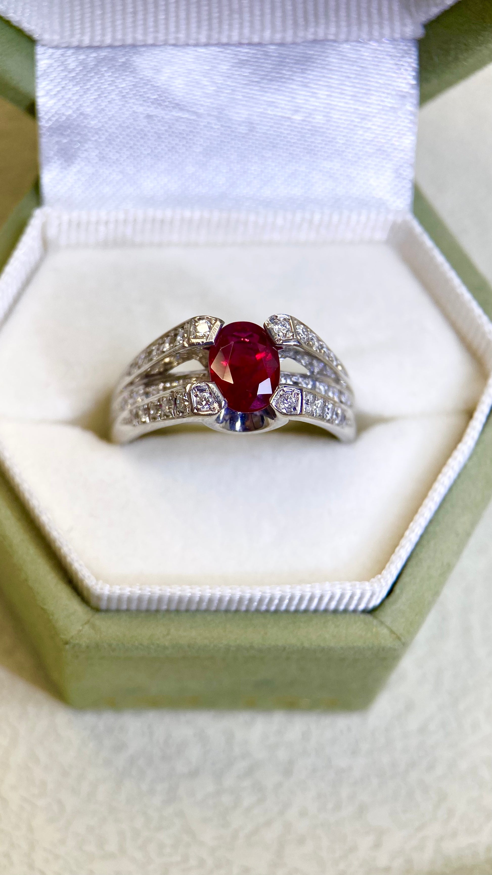 Pt900プラチナ＆ダイヤモンドリング｜ダイヤモンド0.28ct/0.25ct｜日本製ヴィンテージエステートジュエリー – 株式会社プラス